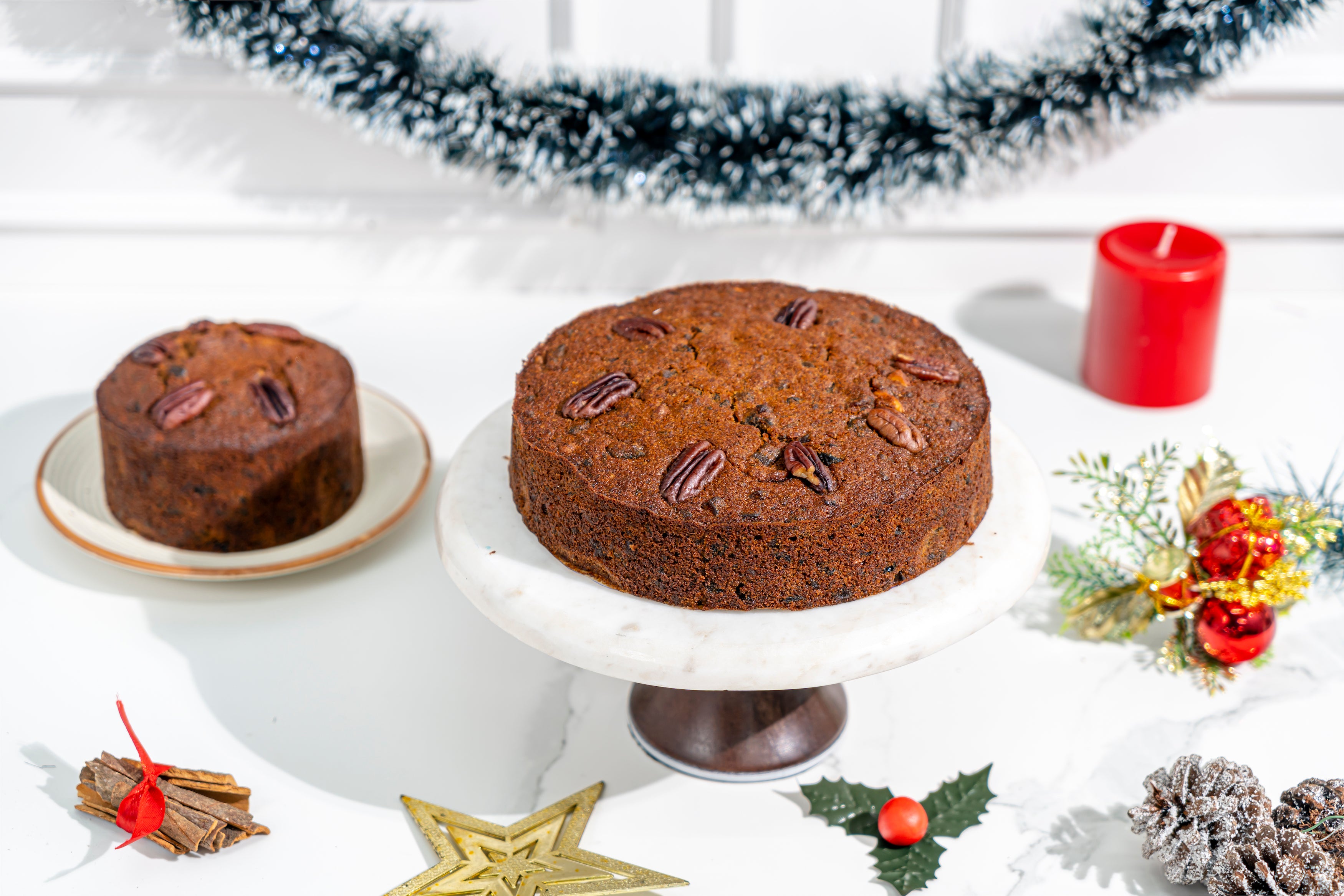 Christmas Cakes - Order Xmas Cakes Online – Creme Castle