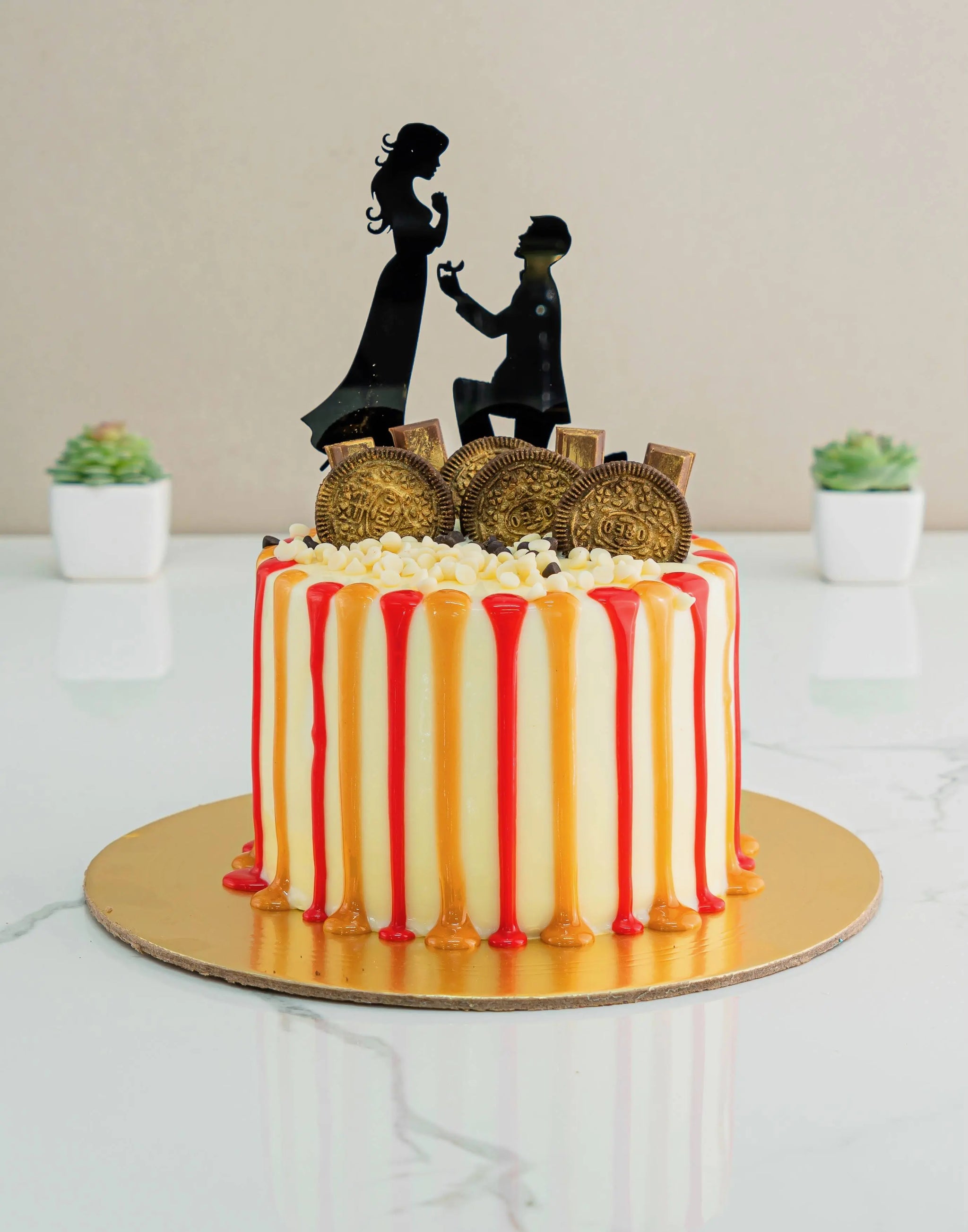 Order First Marriage Anniversary Cake | Drip Cake | Online – Creme Castle