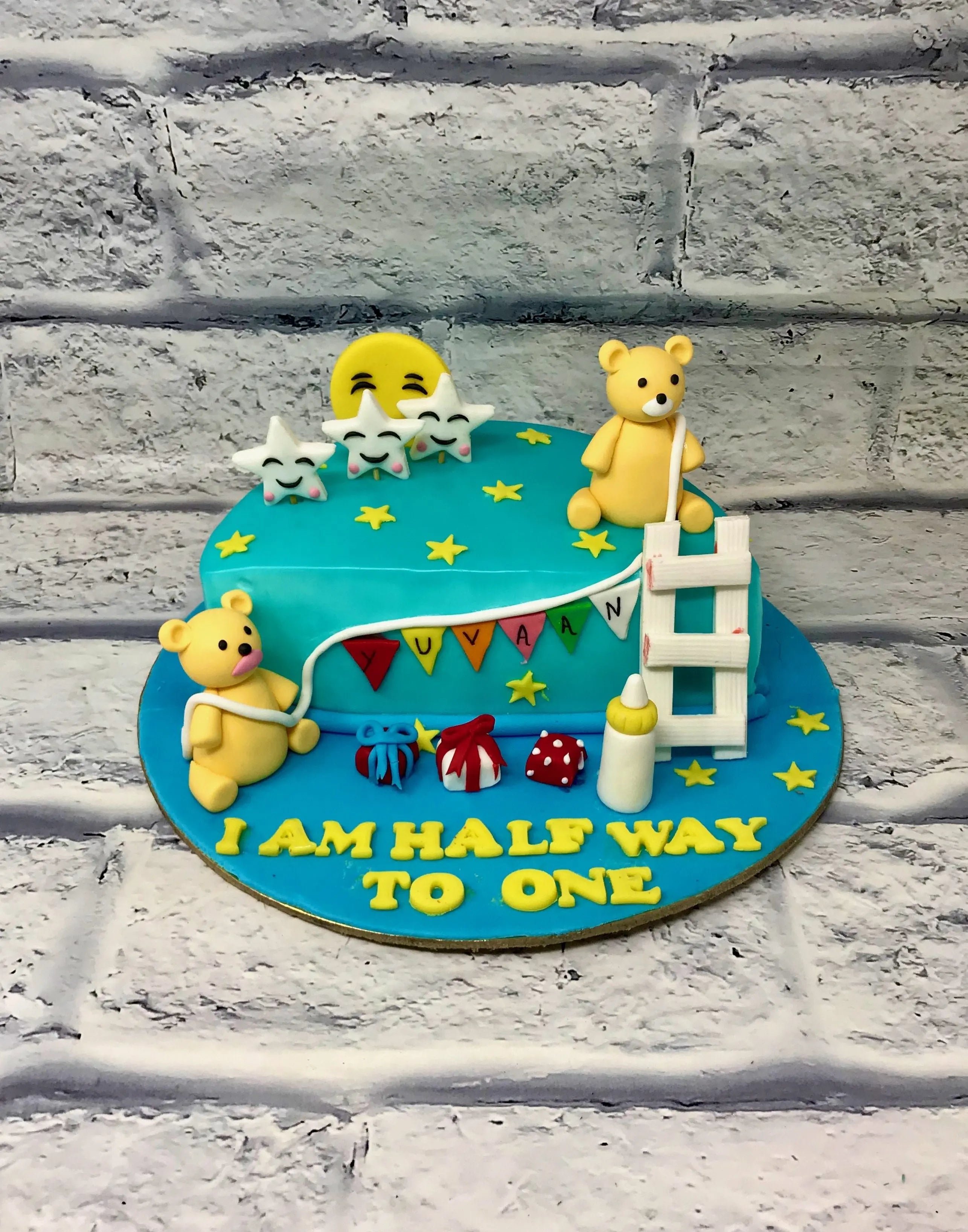 6 month Birthday cake | Kids Cake Designs| Creme Castle