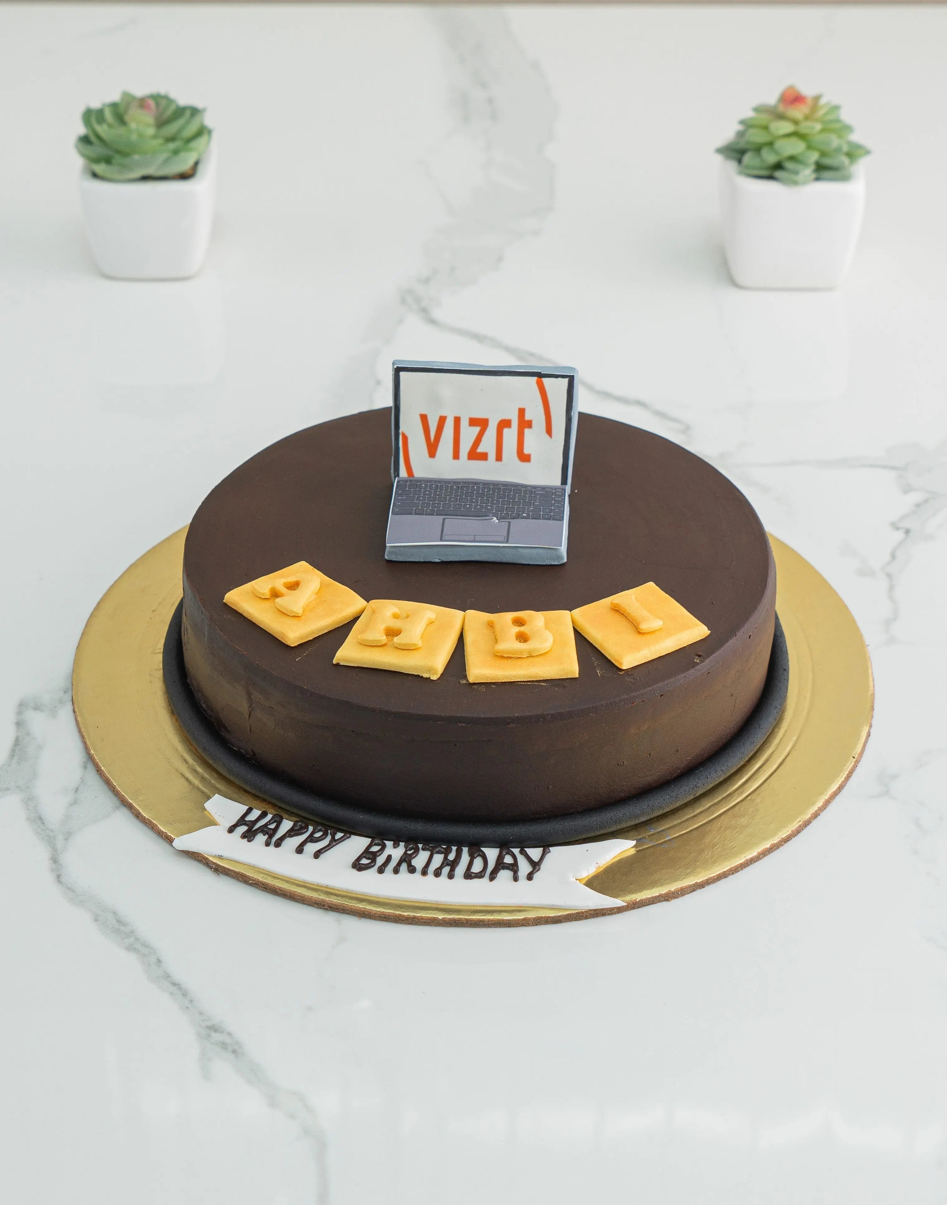 Laptop theme cake – Creme Castle