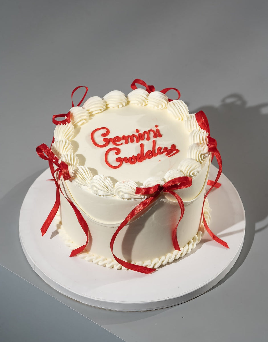 Gen Z Cakes – Creme Castle