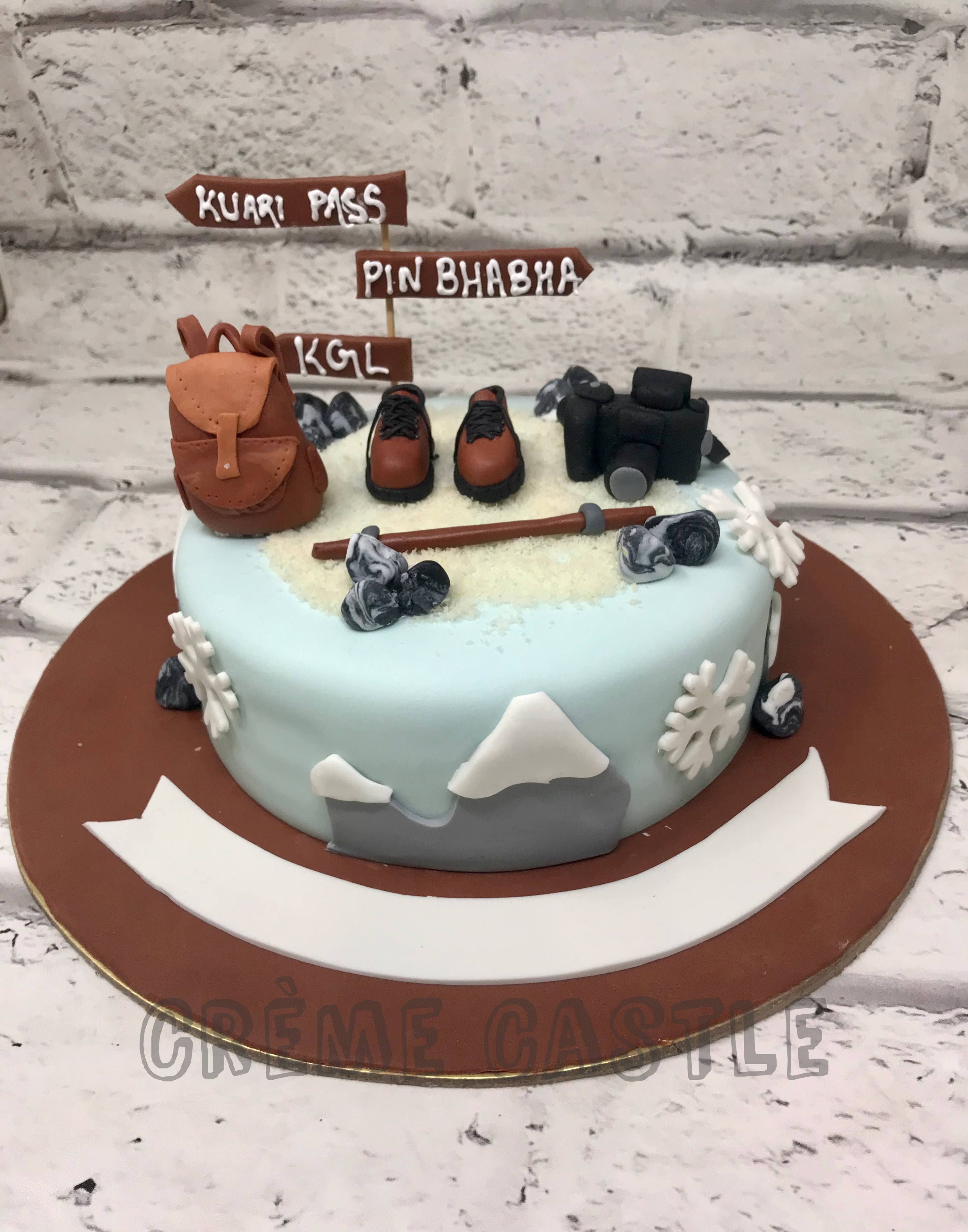 Mountain Trekking Cake – Creme Castle