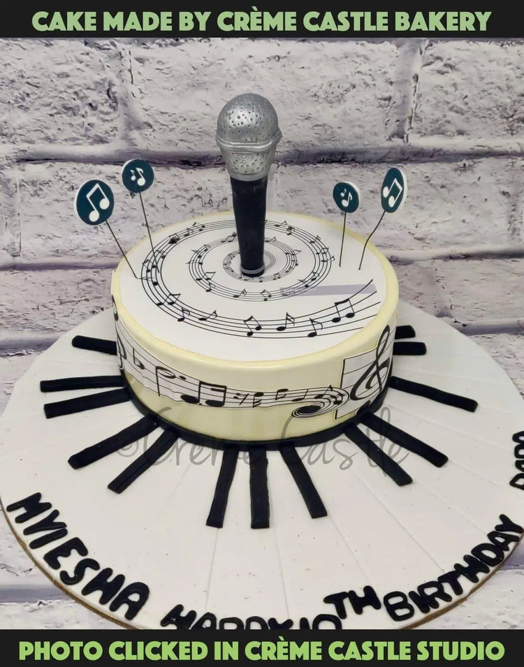 Cake For Musician – Creme Castle